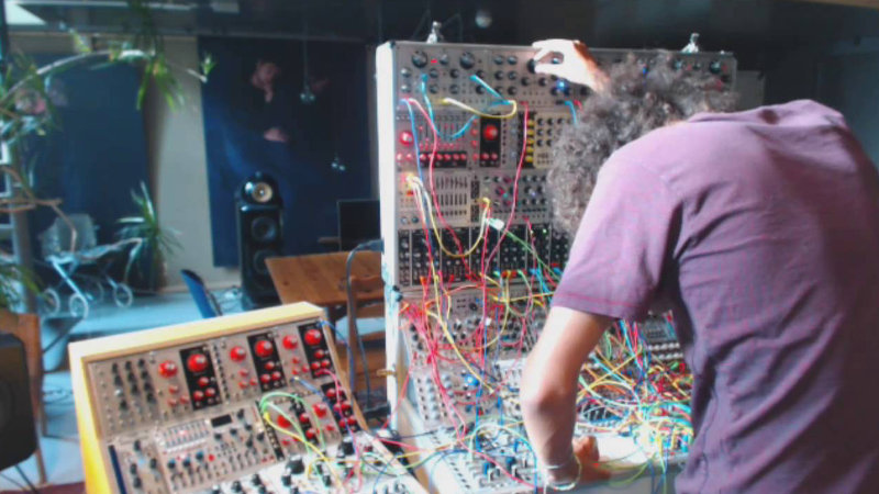 24 oranges » Kyteman jamming at home on his Eurorack modular ...